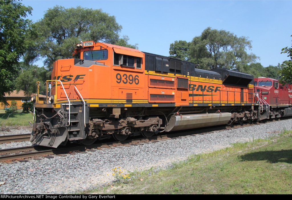 BNSF 9396
